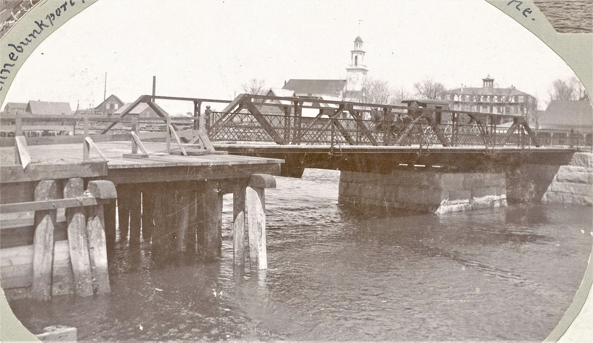 The bridge between Dock Square and Lower Village - Kennebunkport ...